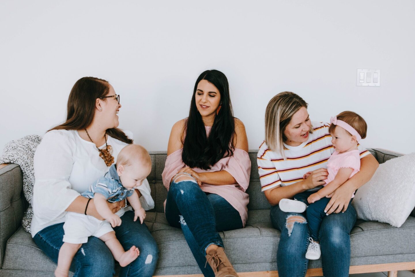 3 Places to Start When You Want to Make Mom Friends - Global ...