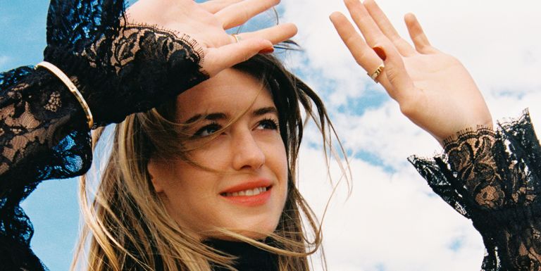 Daisy Edgar-Jones: Her Place In The Sun - Global Connections for Women